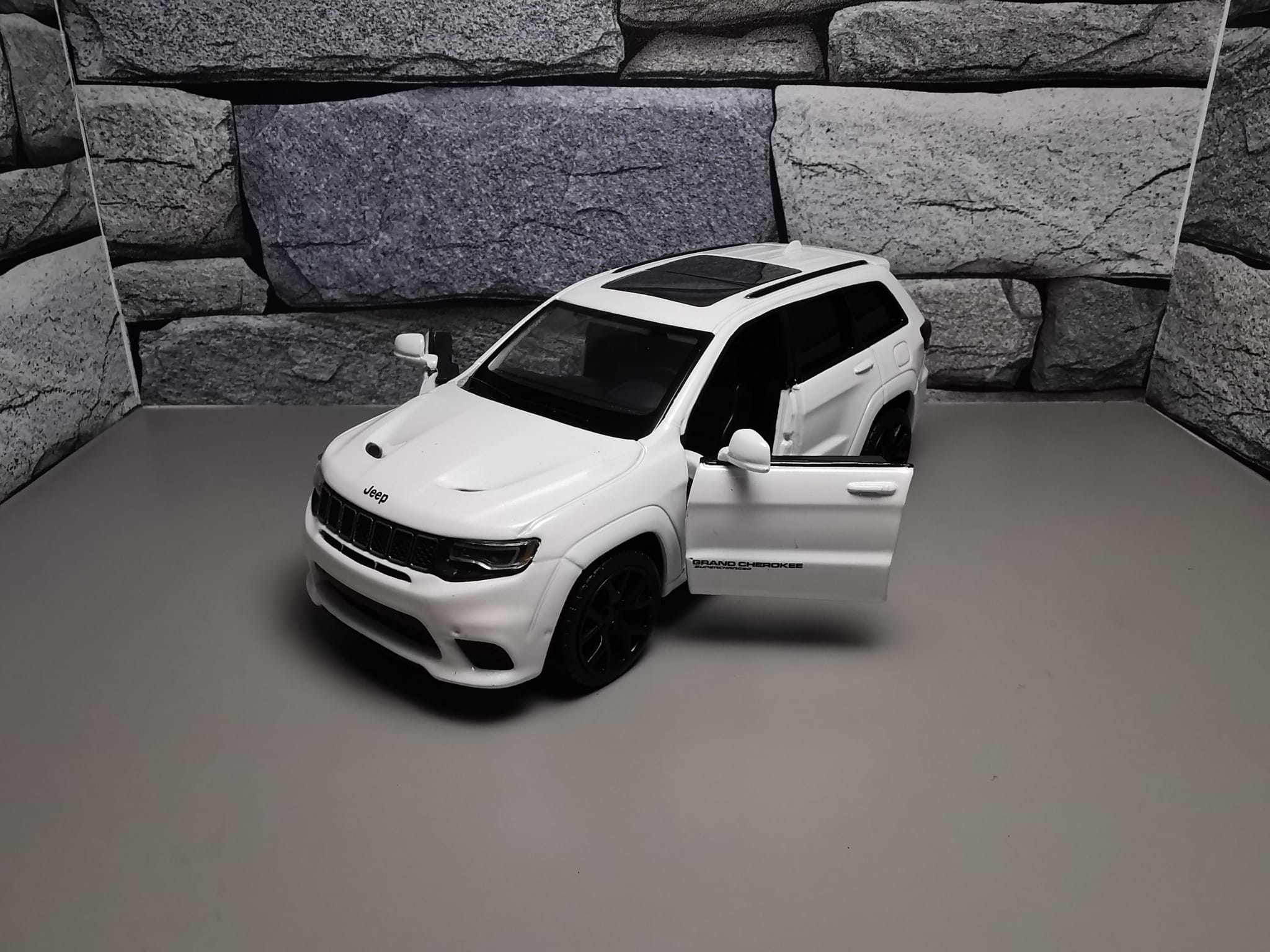 Macheta auto Jeep Grand Cherokee Trackhawk white - Machete Auto Stf